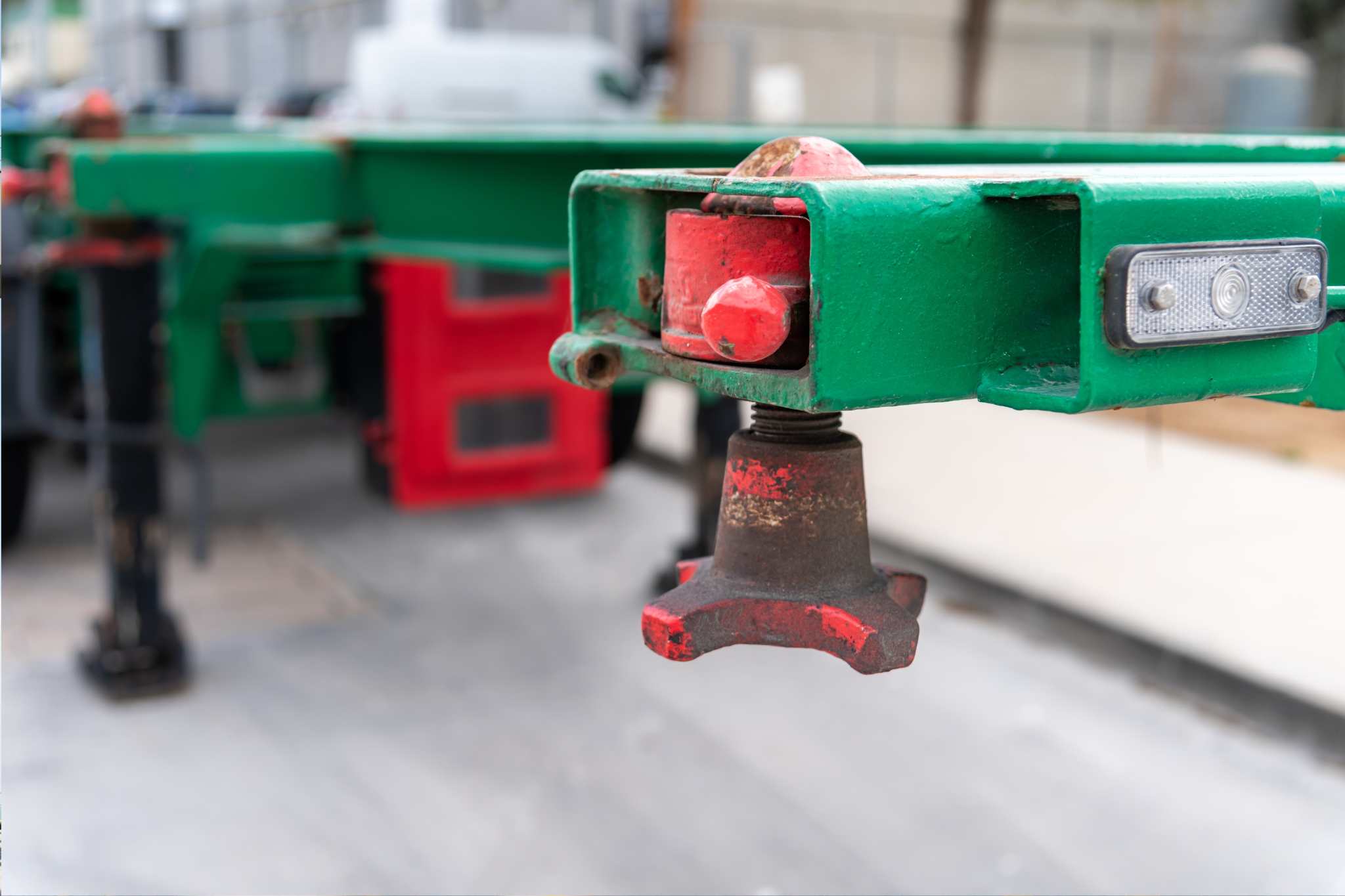 Mis-Seated Containers at Marine and Rail Terminals | TT Club - TT Club